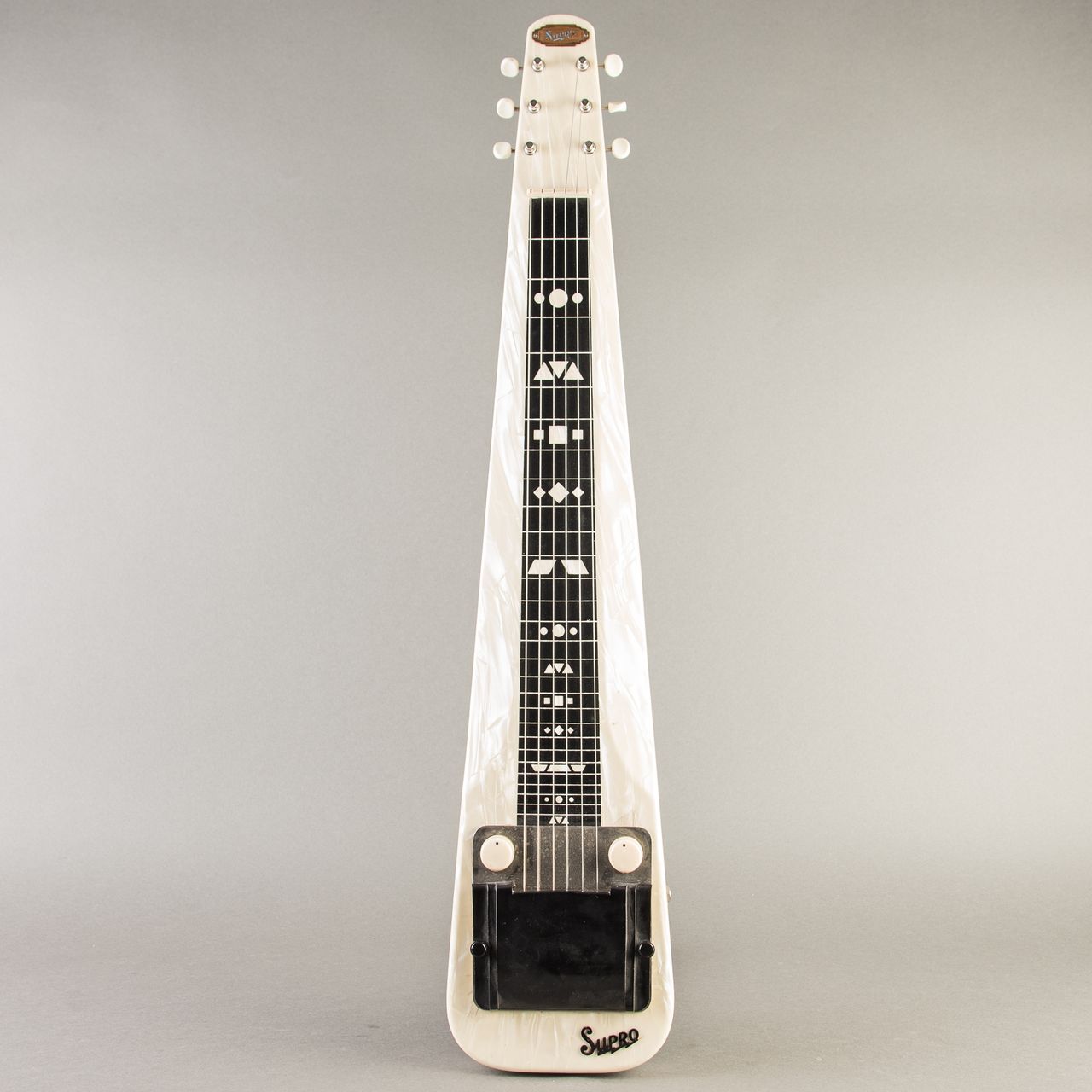 Carter Vintage - Supro Comet 1952, Pearl | Carter Vintage Guitar